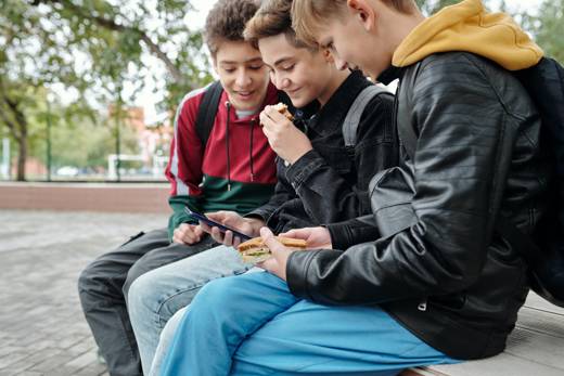 Finding our connections to feel less lonely: school pack : Mentally ...