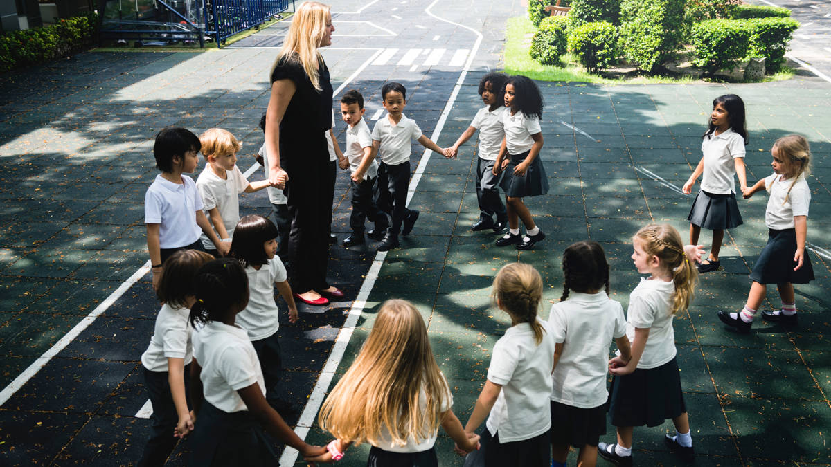 Example of an anti-bullying statement : Mentally Healthy Schools